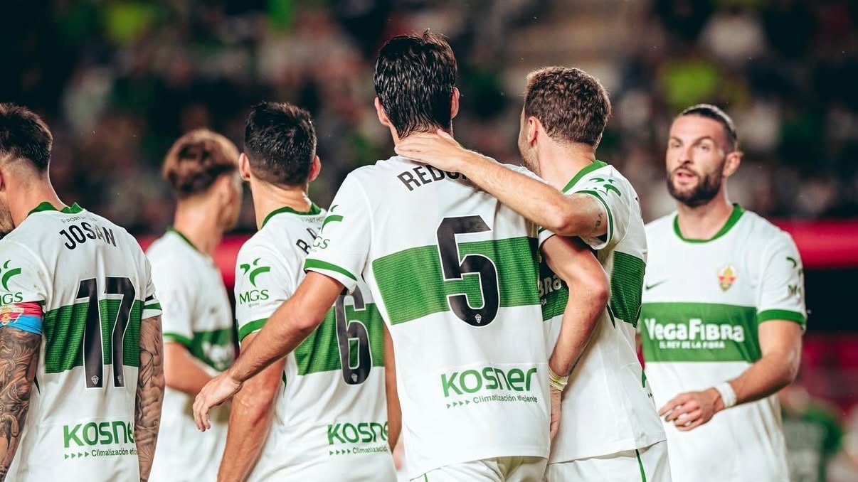 El Elche cumple con autoridad y se impone a la UD Los Garres en su ...